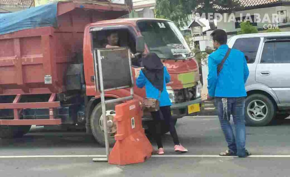 BEM Fakultas Hukum Unsub Galang Dana Untuk Korban Gempa Tasikmalaya ...