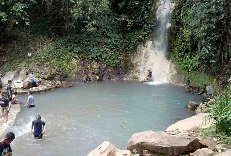 Wisata Alam Curug Koleangkak Ciater - MEDIAJABAR.COM